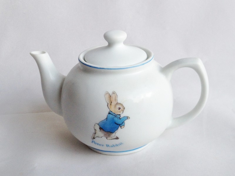 Nivag Collectables: Frederick Warne - Peter Rabbit: Peter Rabbit ...