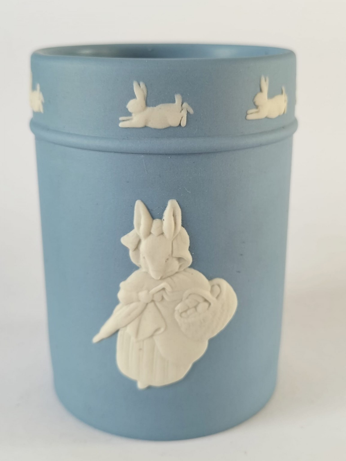 Nivag Collectables: Wedgwood - Blue Jasperware: Beatrix Potter Peter ...