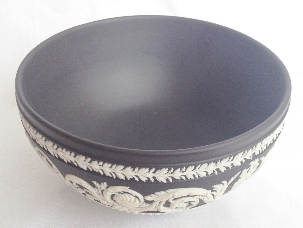 Nivag Collectables: Wedgwood - Black Jasperware: 1973 Black Bowl