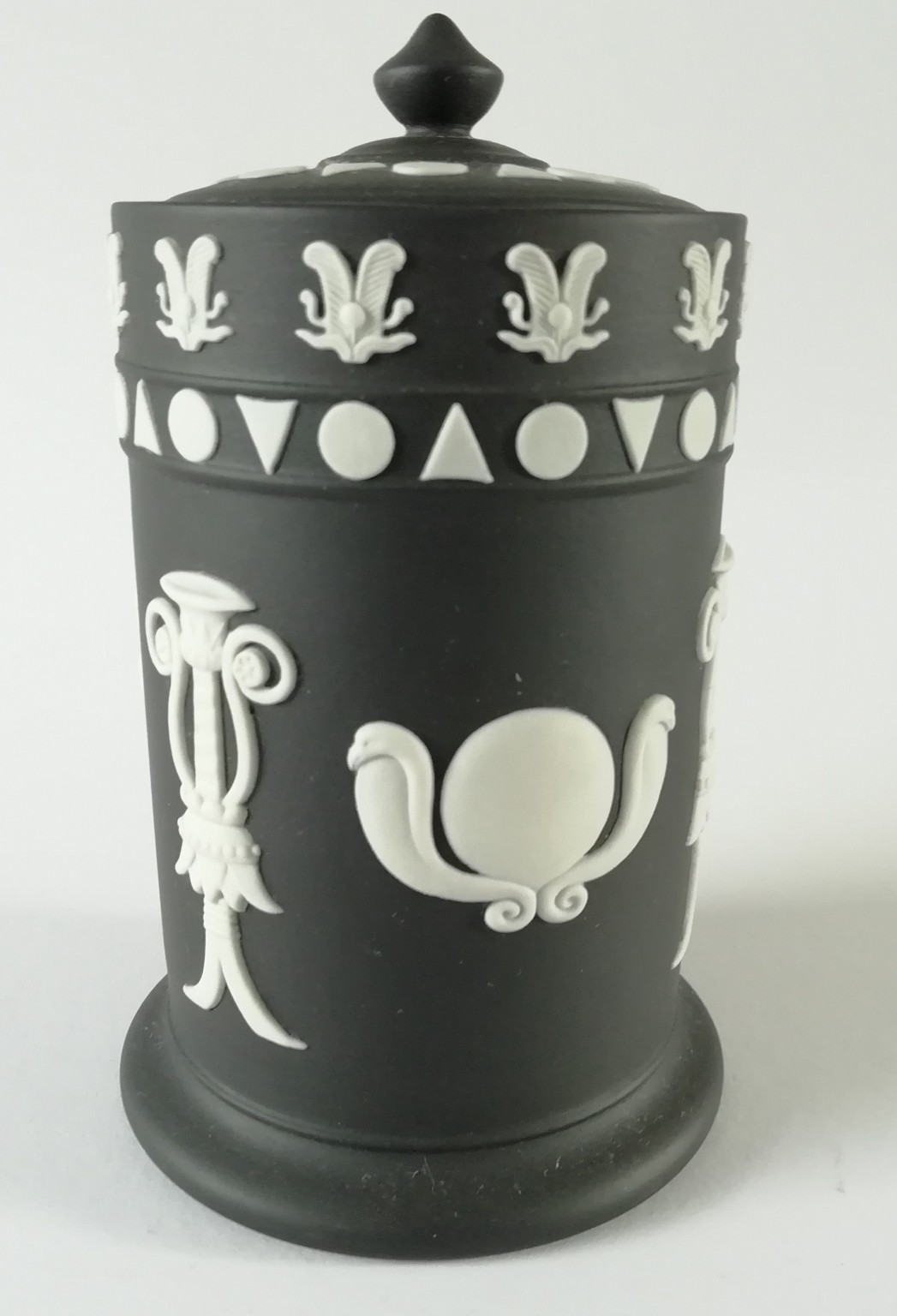 Nivag Collectables: Wedgwood - Black and White Jasperware: Egyptian Pot ...
